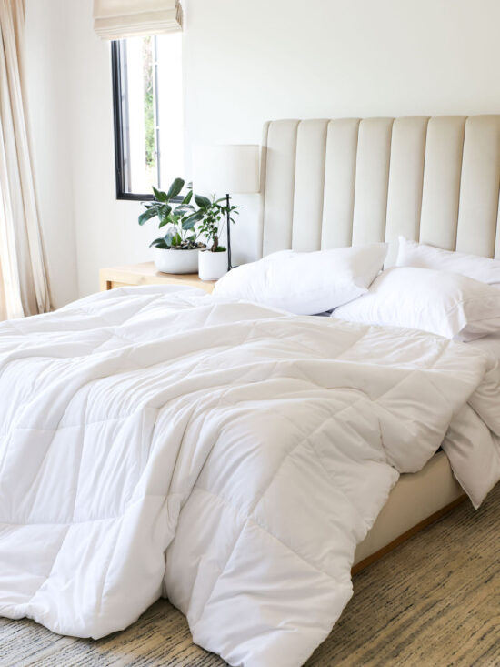A Guide to Bedding & Linen Product Photography with Jennifer Adams ...