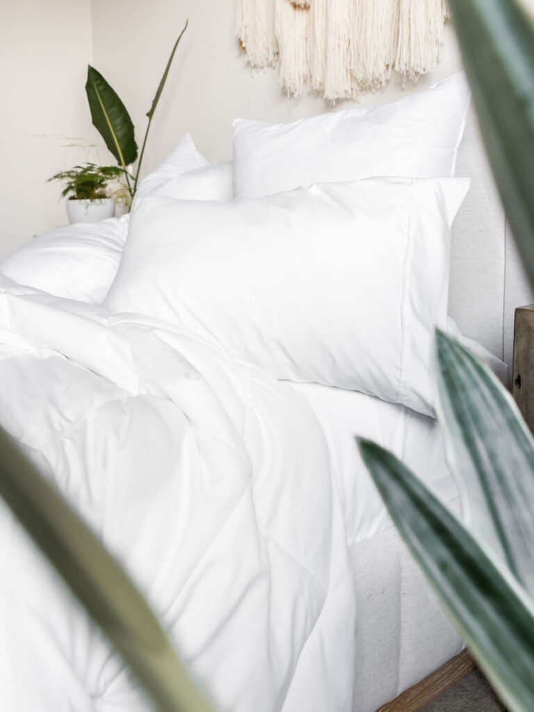 A Guide to Bedding & Linen Product Photography with Jennifer Adams ...