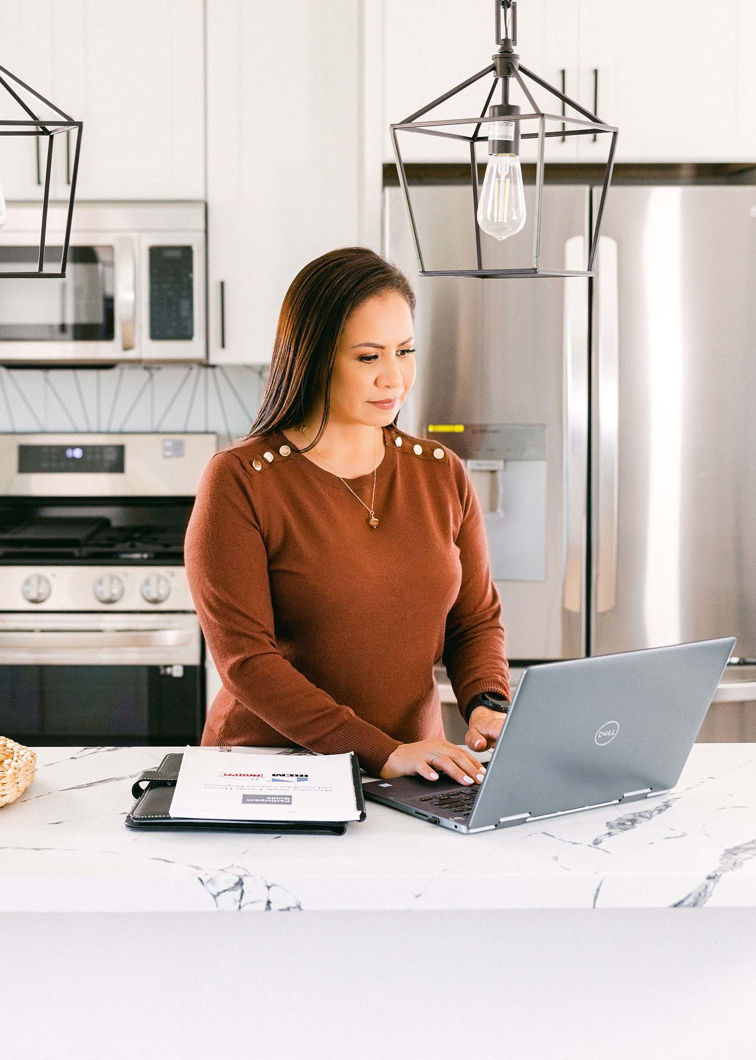 Real Estate Agent Branding Photography in San Diego - chelsealoren.co